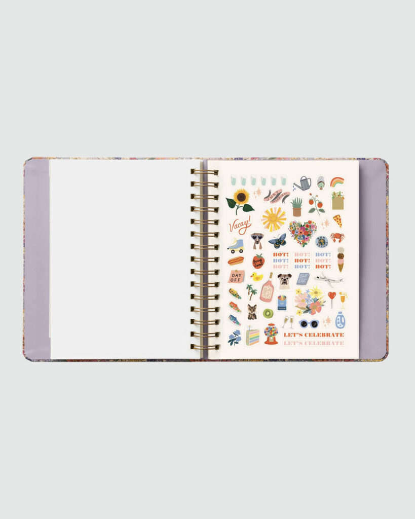 Mimi 2024-2025 Kalenteri 17kk - Papershop
